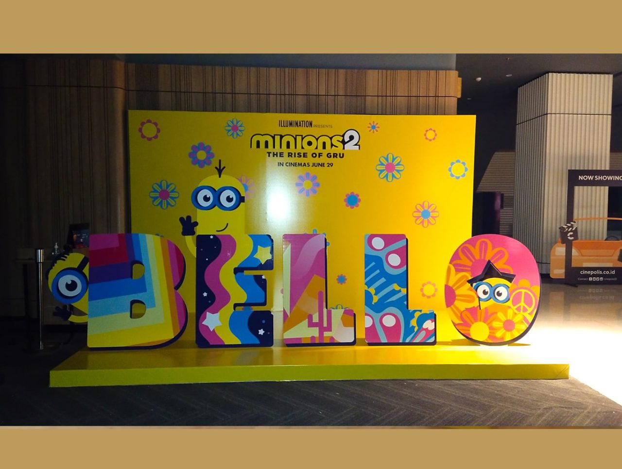 Backdrop Kayu Multiplex - DEWAPRINT.COM