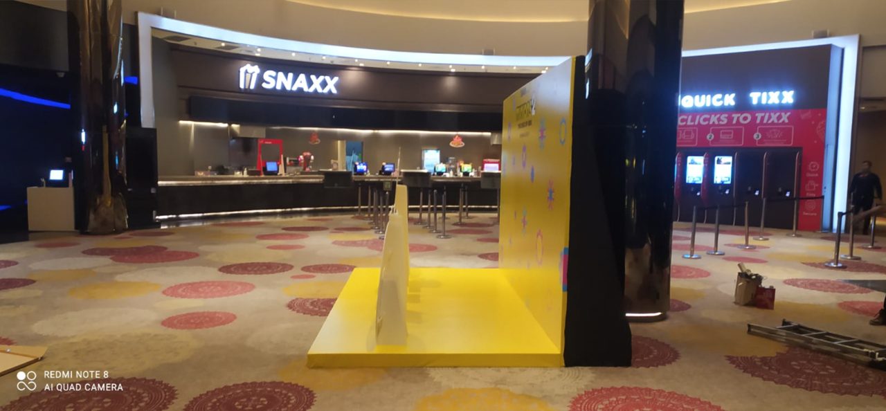 Backdrop Kayu Multiplex - DEWAPRINT.COM